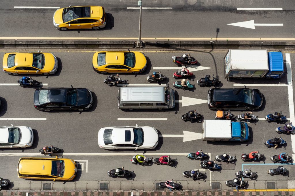 5 Motorcycle Safety Tips for Auto Drivers | MAIF Insurance